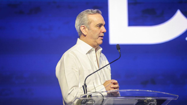 Presidente Abinader inaugura nuevo malecón de Santo Domingo Este con una inversión superior a ...